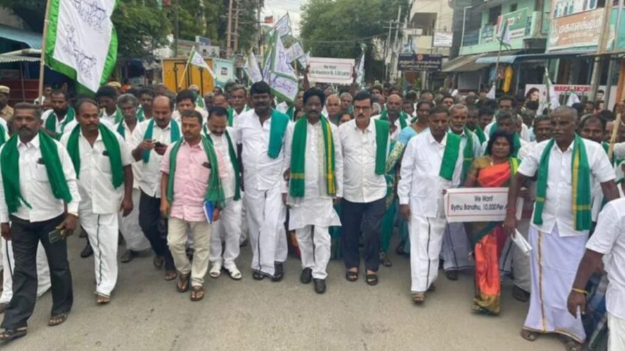 Tamil Nadu farmers demand Rythu Bandhu and Rythu Beema schemes ...